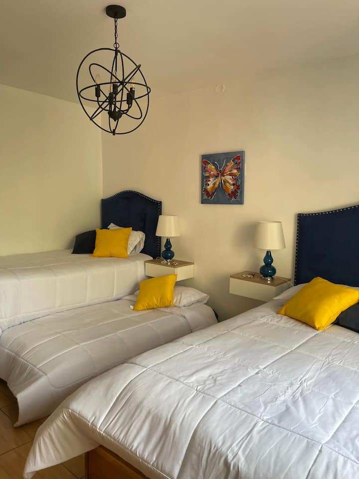 Refugio Del Sol - Habitación 3 + Baño Privado - Santa Eulalia
