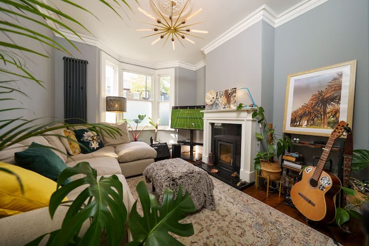 A Spacious Room In Green Oasis - Leyton