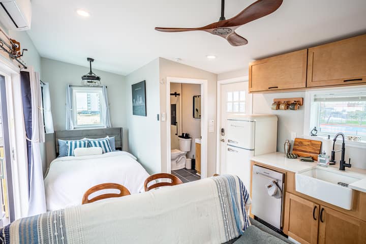 North Beach Oceanfront Suite - Brigantine, NJ