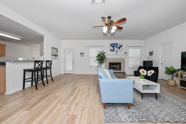 Serene Mansfield Retreat - Mansfield, TX