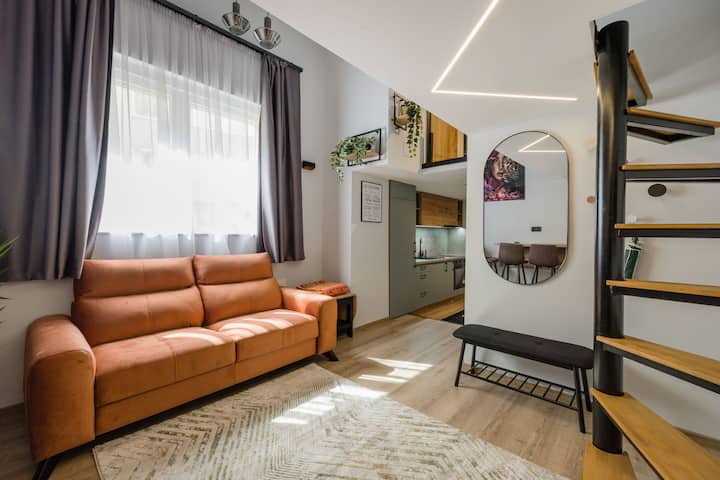 New: 2bedrooms+a/c+central Loc. Apartment Up To 6 - Budapest