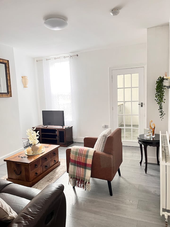 Feel At Home Away From Home - Nottingham