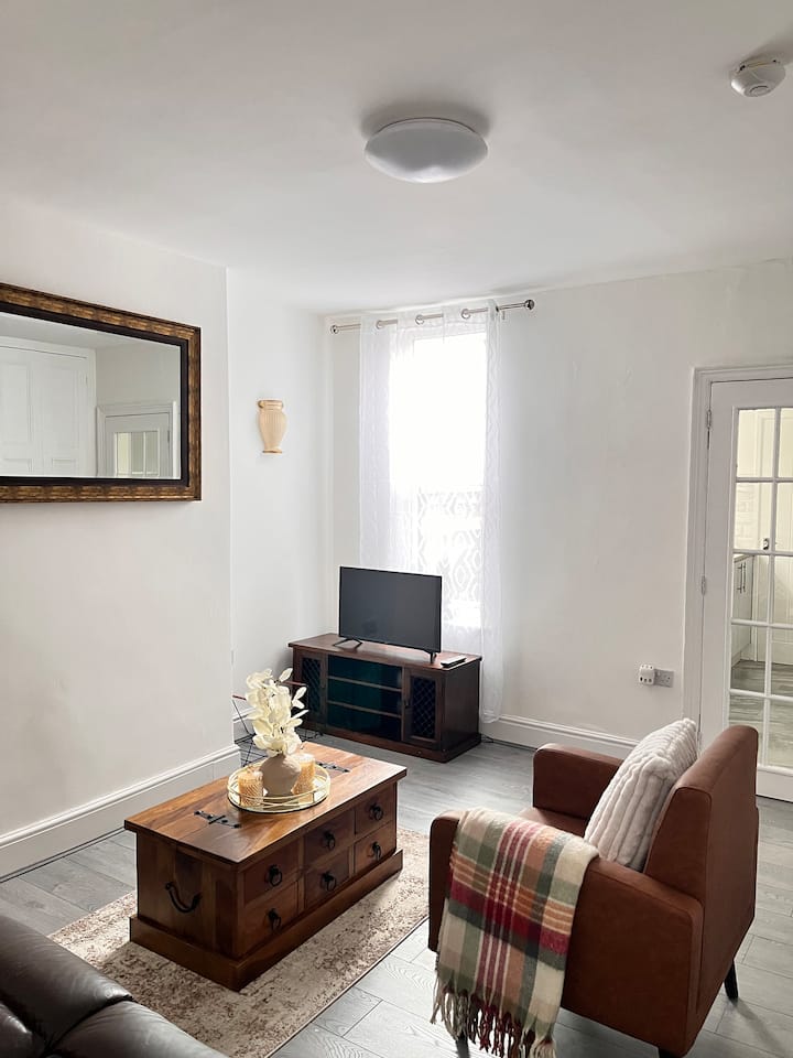 Feel At Home Away From Home - Nottingham