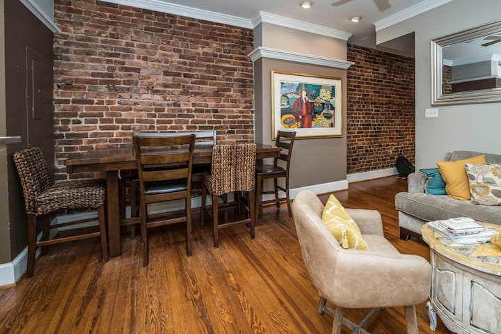 Stunning 2-bdrm Apt In Heart Of Downtown Richmond - Richmond, VA