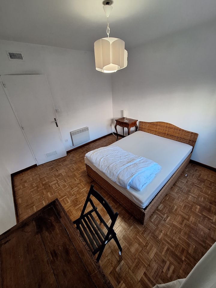 Flammarion2-chambre à 10 Min à Pied Gare St-charle - Marseille