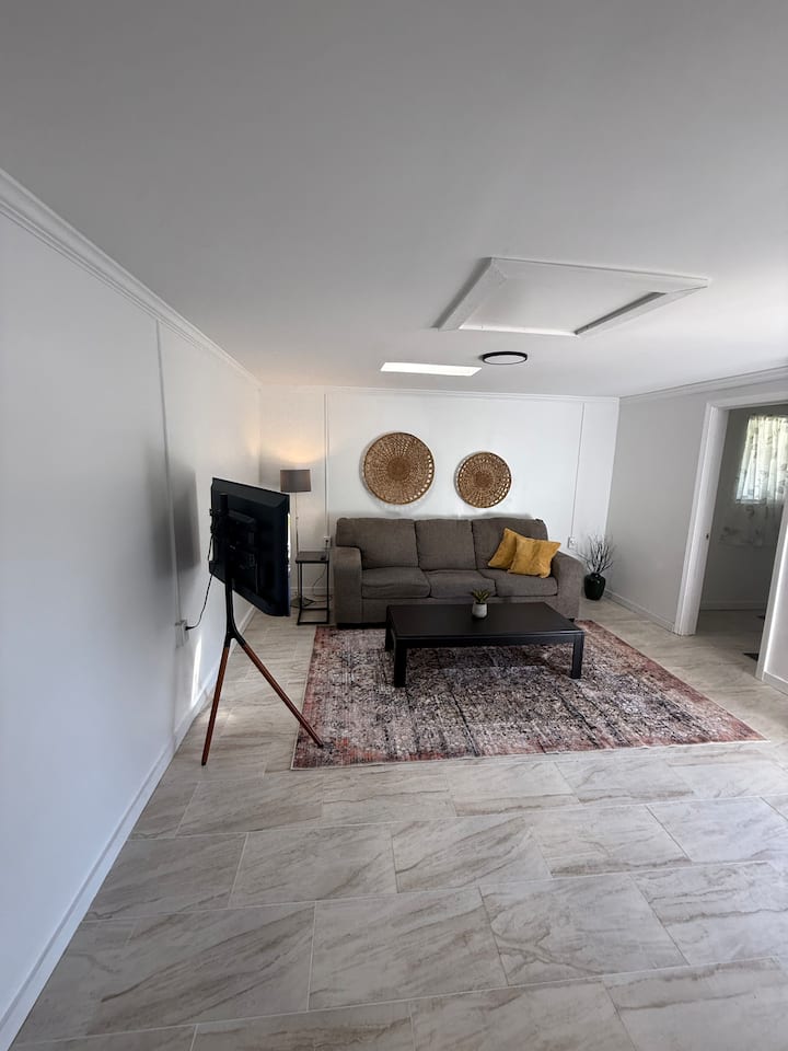 Minimalist Manor - Warner Robins, GA