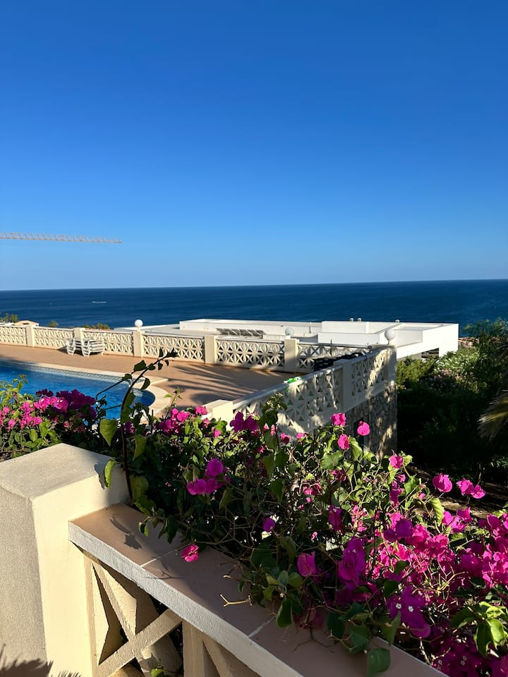 Ocean Views & Sun Terrace — 15 Min Walk To Beach - Luz