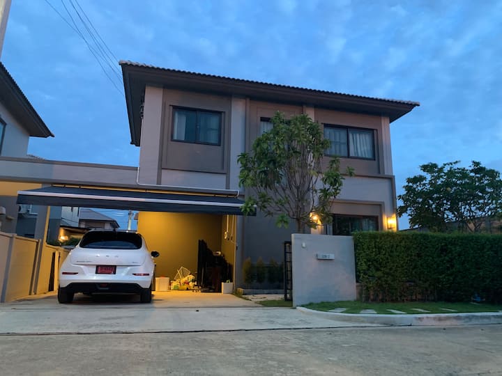 Tranquil Family Home - Lam Luk Ka