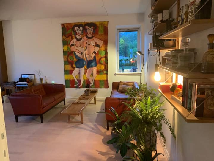 Lun, Romslig Og Rolig Familiebolig - Oslo