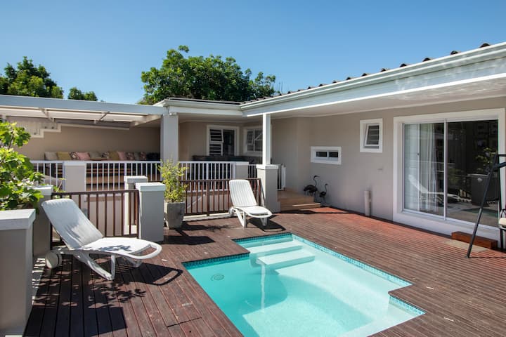 The Captain's Cabin - Kenton-on-Sea