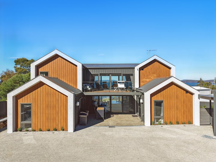 Connellys Bay House - Dunalley