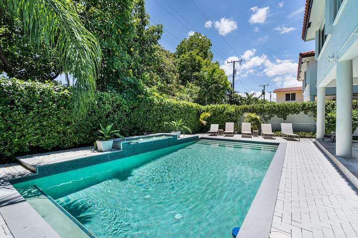 5br Chic Villa Near Brickell W/pool&outdoor Grill! - Miami, FL