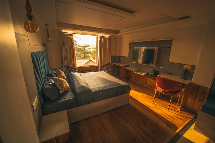 Scenic Room | Mountain Views & Modern Comfort - Shimla