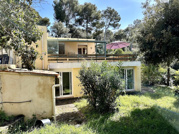 Maison De Famille Au Cap Bénat - Île du Levant