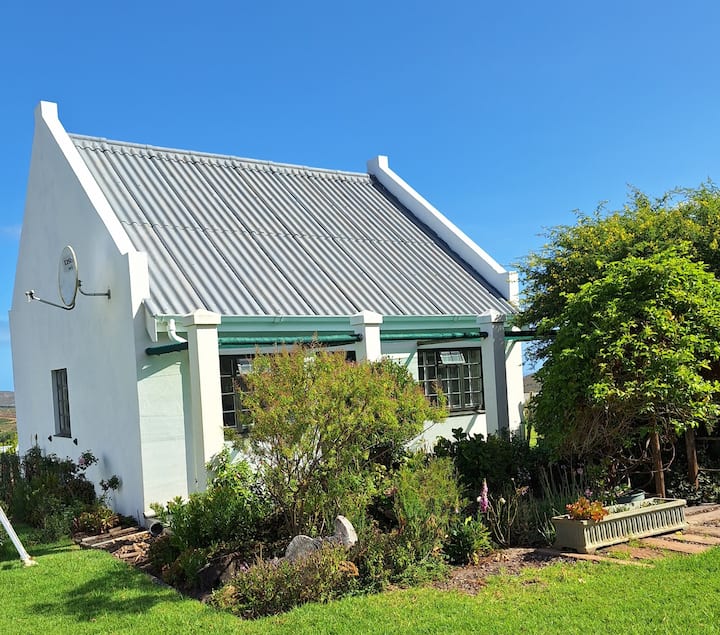 Pomegranate Country Cottage
Self Catering - Onrus