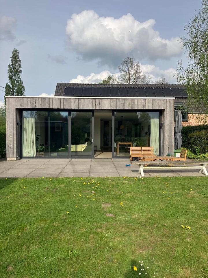 Sfeervol, Licht En Modern Huis - Stekene
