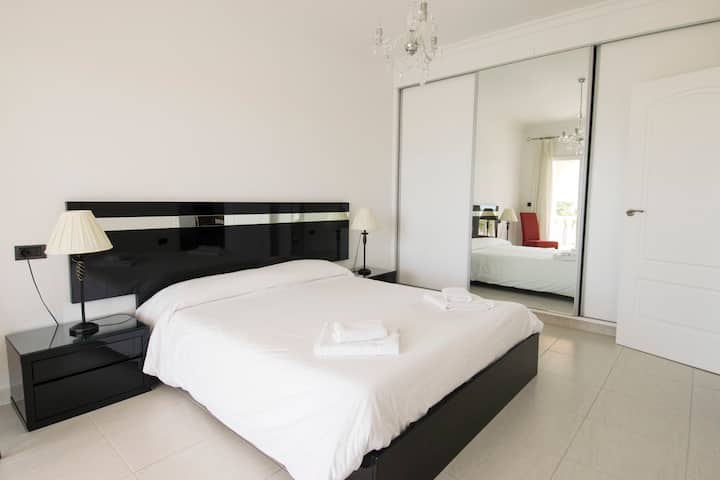 Apartamento De Dos Dormitorios - Benissa