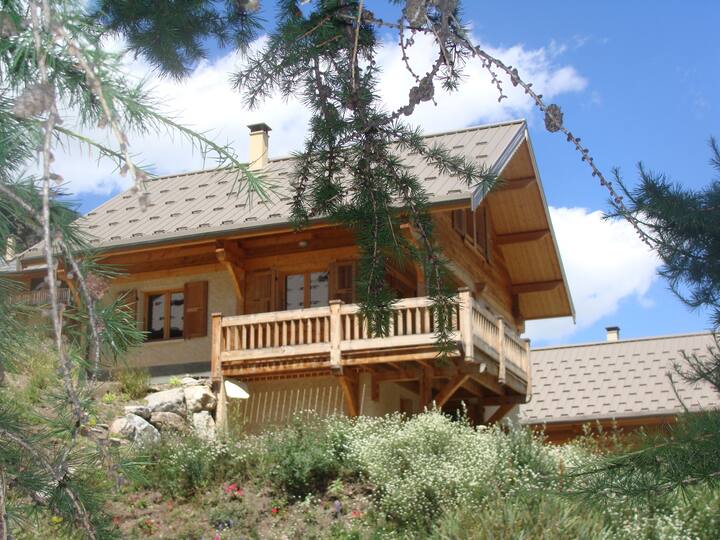 Un Chalet Lumineux, Une Superbe Vue. - Abriès