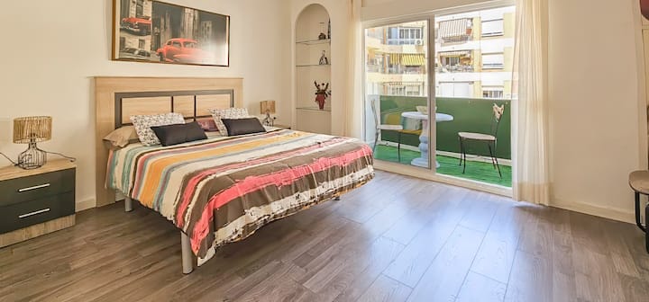 Piso En Centro Alicante. - Alicante