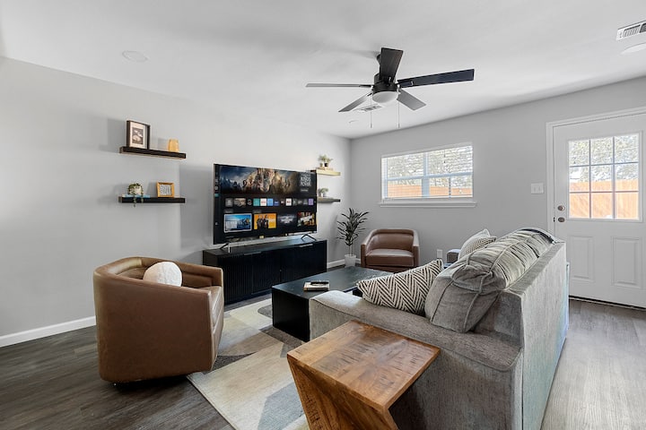 12 Guest Arlington Haven-hoop, Mini Golf, Firepit - Arlington, TX