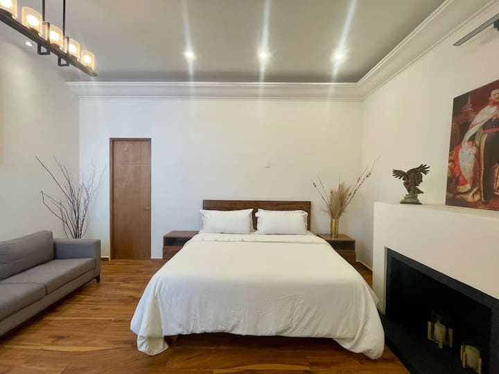 Habitación En Casona Neoclásica. - Mexico City