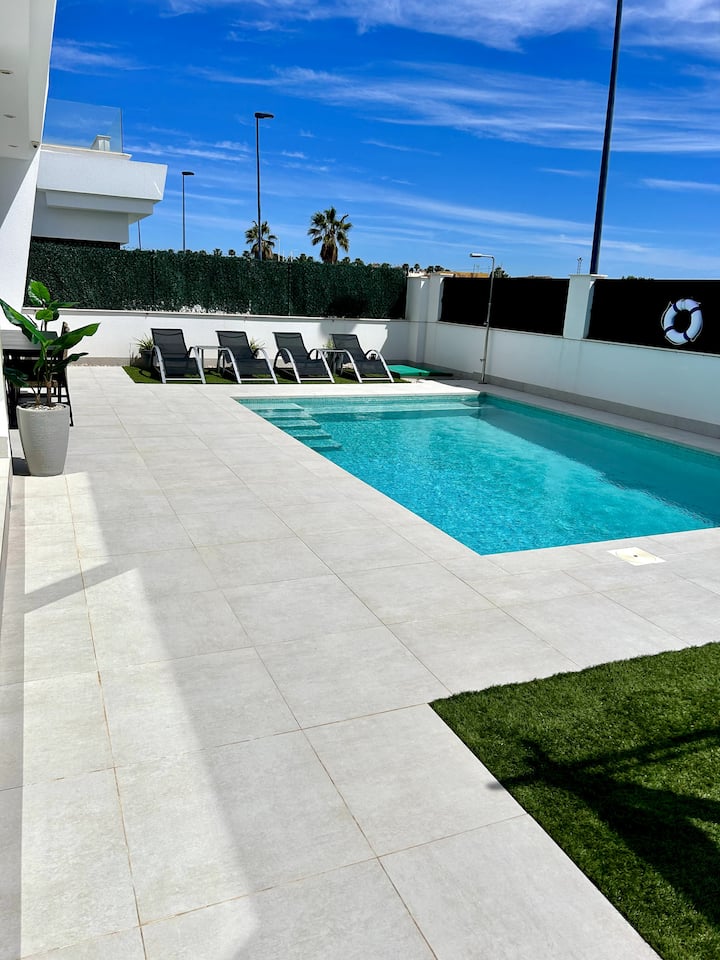 Casa Bonitas  Luxury Villa - Los Alcázares