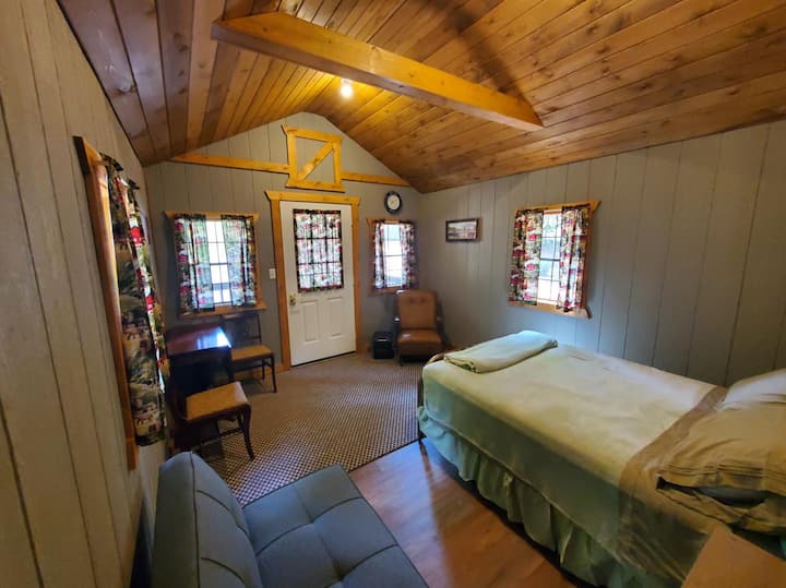 Harmony Hideaway - New Germany State Park, Grantsville
