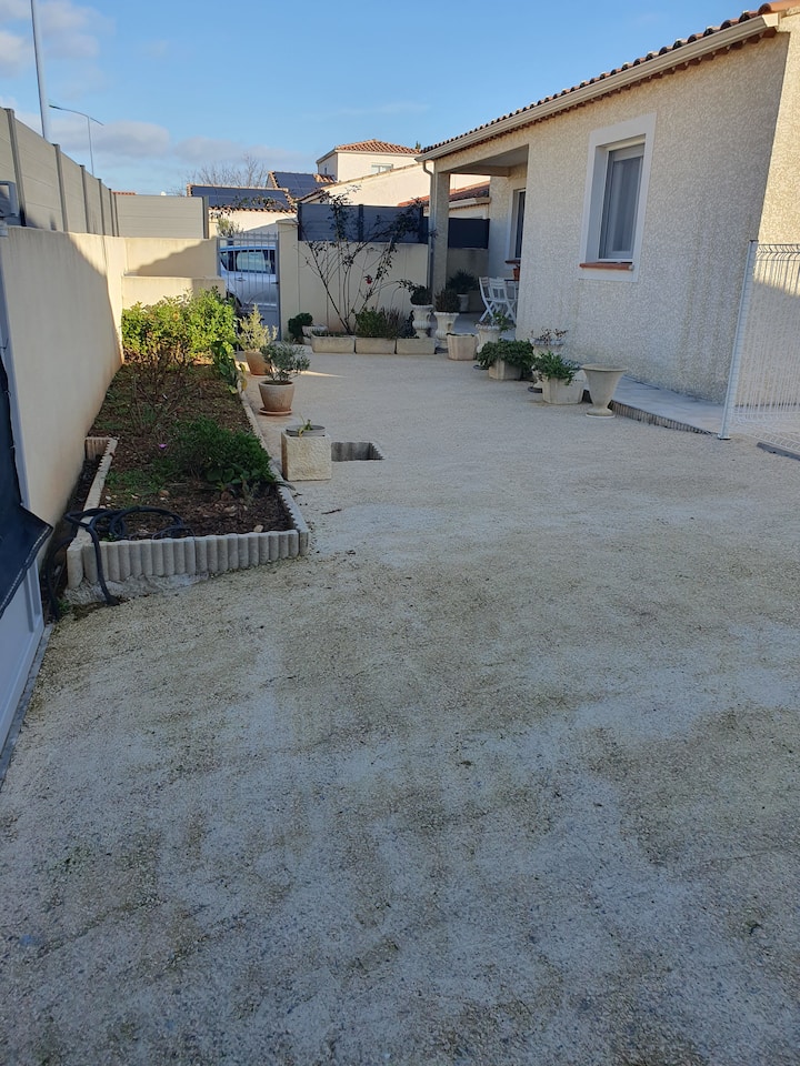 Super Maison Jour Et Nuit Pour S - Saint-Gilles