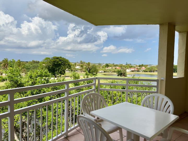 Pool View 1br | Sleeps 4 | Balcony | Kitchen - 선라이즈