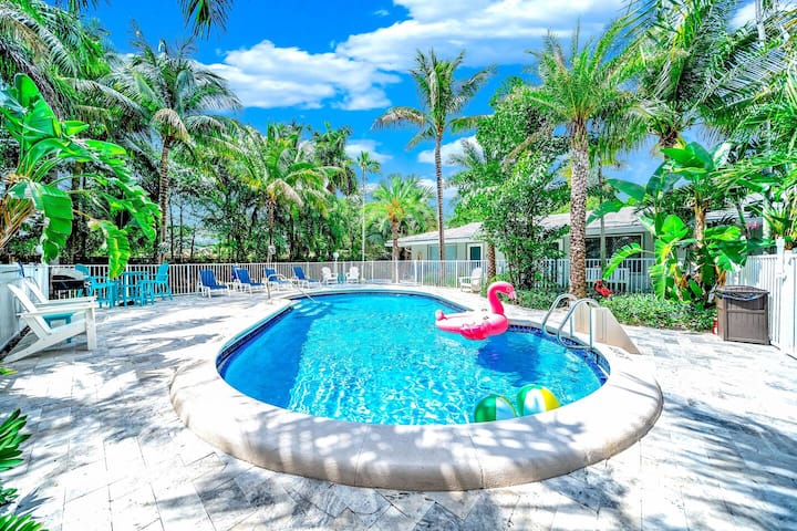 Tropical Paradise + Pool & Patio! - Fort Lauderdale, FL