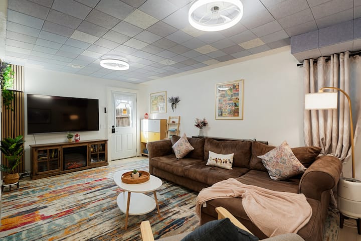 Beach Block 2-bed With Coastal Palm Trees And Yard - Daly City, CA
