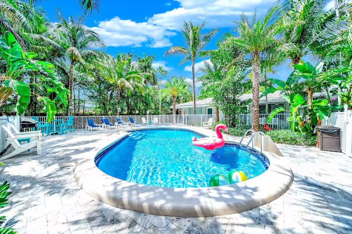 Tropical Paradise + Pool & Patio! - Pompano Beach, FL
