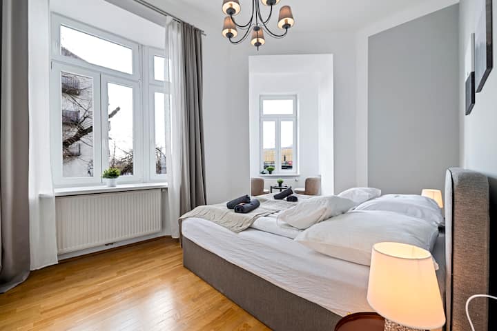 2br Apartment With Bay Window - Schönbrunn View - Vienne