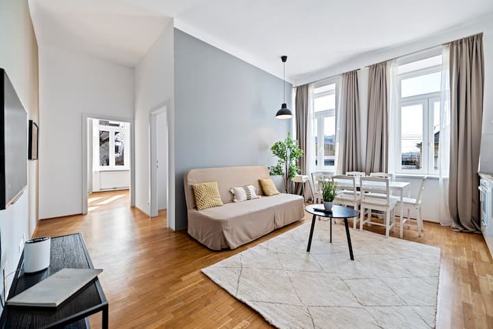 New Bright 2brapartment With Bay Window-schönbrunn - Vienna