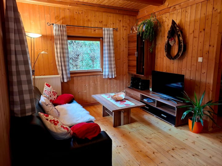 Gemütliches Holzblockhaus - Karintia