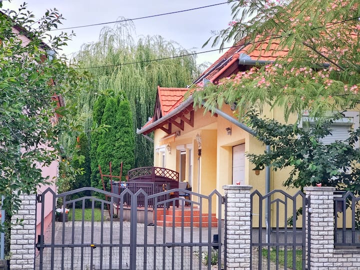 Balaton-parti Kertes Nyaraló -10 Min Walk To Beach - Balaton