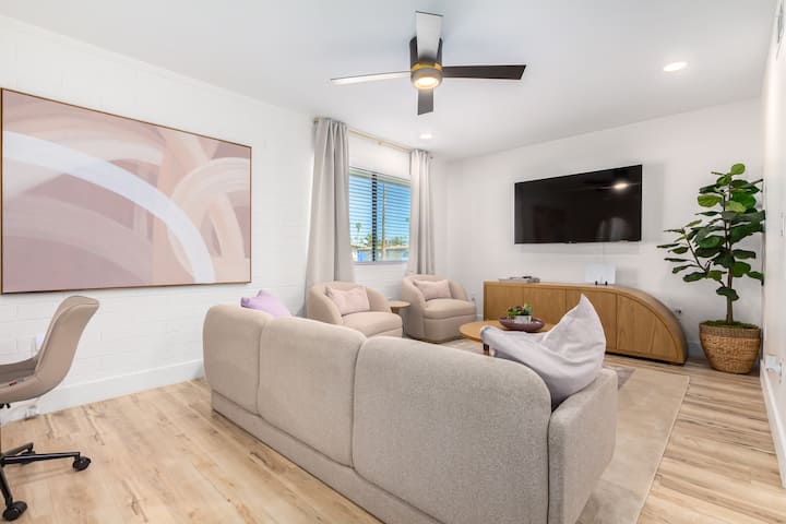 Cheery Lynn I Cozy Luxe Escape - Scottsdale, AZ