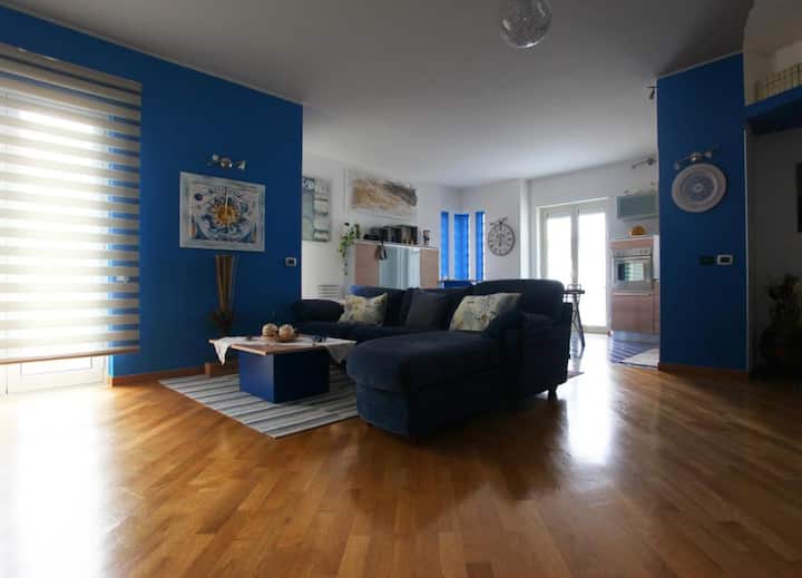 Casa Vista Mare Con Parcheggio Privato - Sant'Agata di Militello