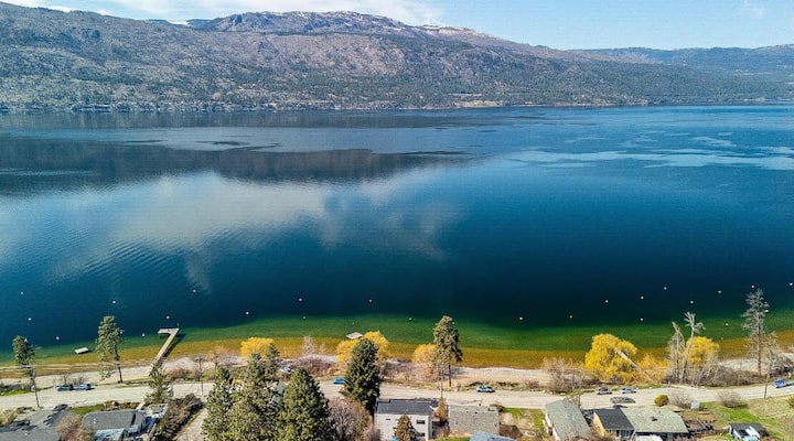 Sip & Stay Lakeside On Okanagan Lake - Lake Country