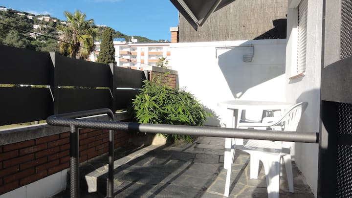 Lloret . Mini Appartement Avec Piscine Et Pk. - Tossa de Mar