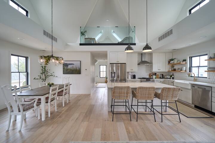 Renovated Town Home Near Brown/risd - Providence, RI