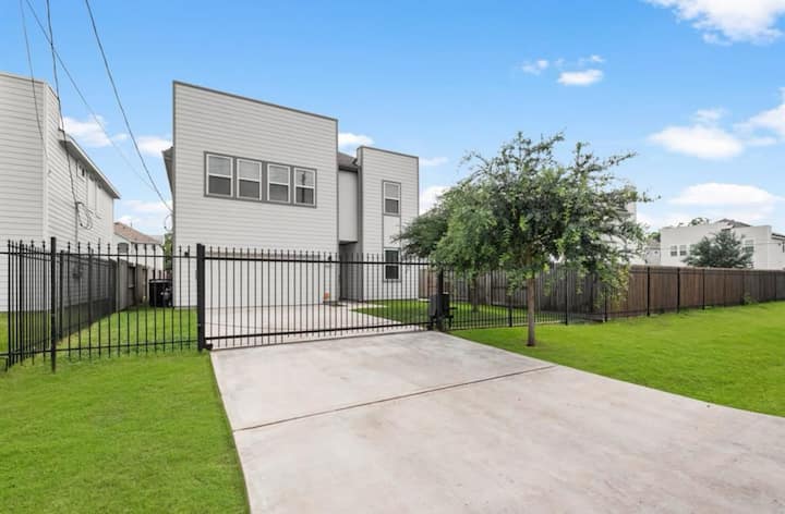 Colorhouse - Houston, TX