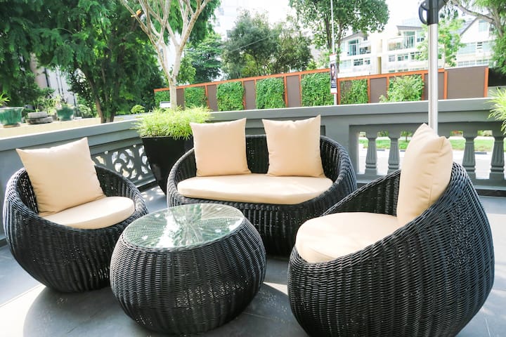 Apart 2. 2.401 - Singapore