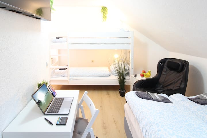 Central-fast&free Wifi & Netflix - Ulm