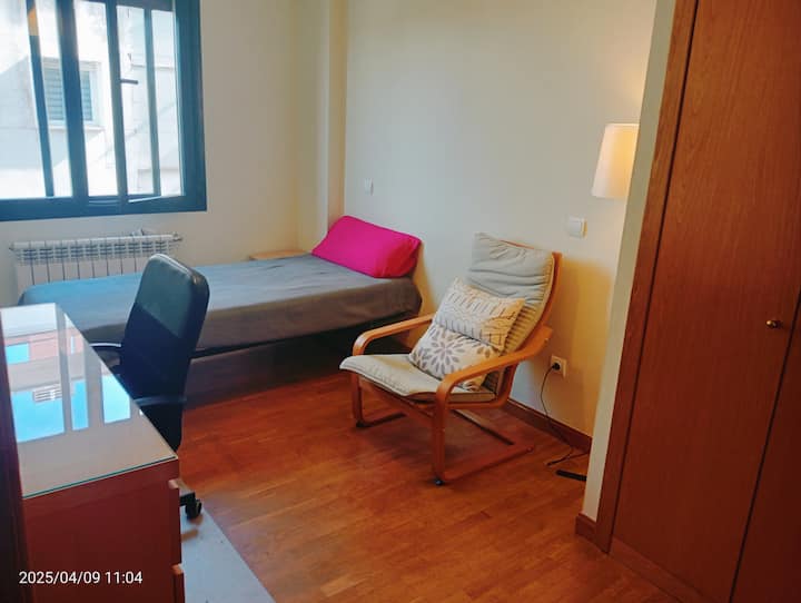 Hab Con Baño Privado En Madrid (Getafe) - Fuenlabrada