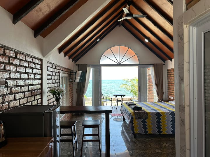 Private Villa On The Water - Bintan Island