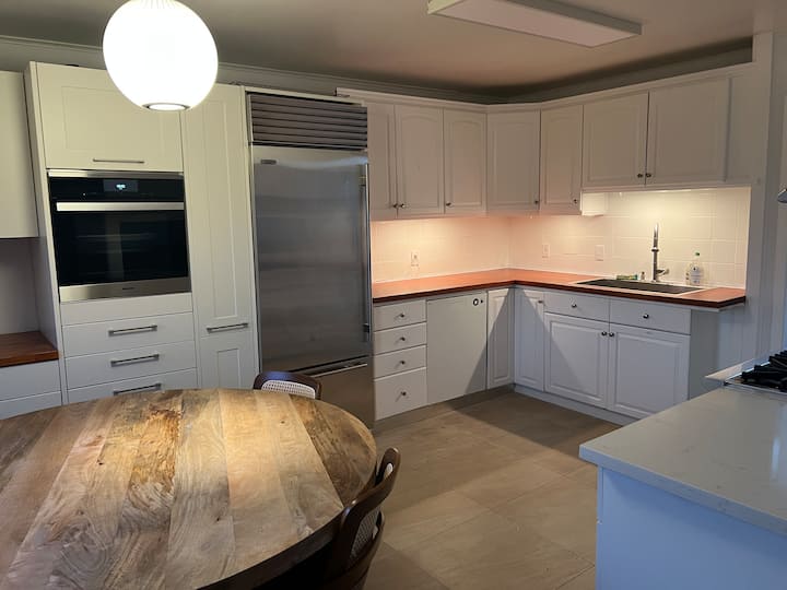Lovely Retreat W/panoramic Hills & Cityscape Views - San Francisco, CA