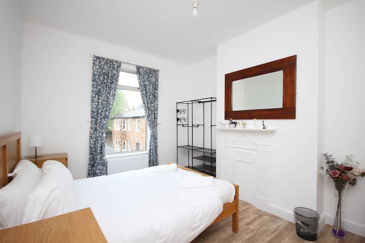 Large Double Room, Great Location, Wifi - St Albans