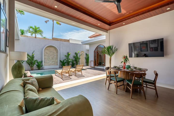 Brand New Paradise Villa, Huge Pool, Best Location - Bali