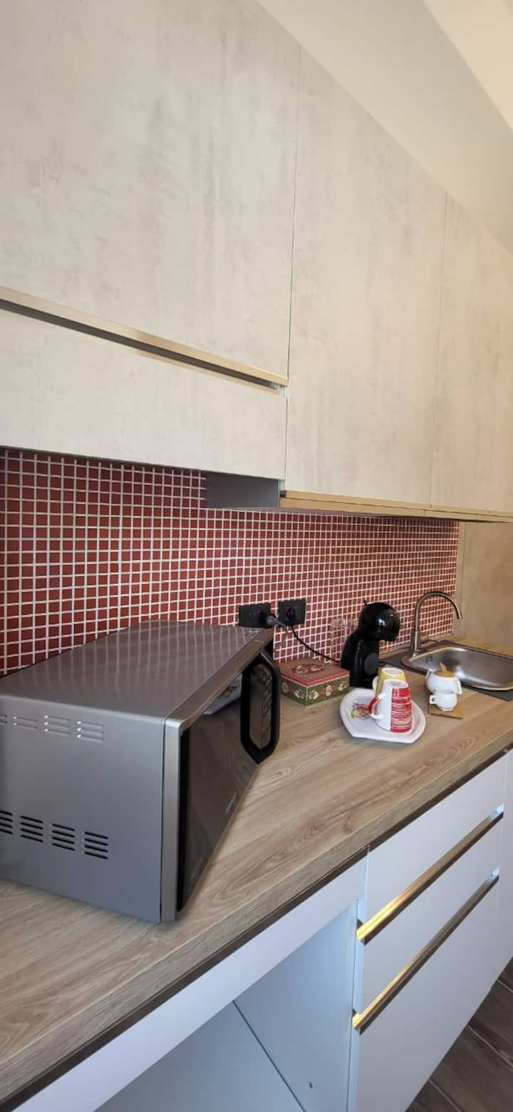 Monolocale Moderno E Funzionale. - Cagliari